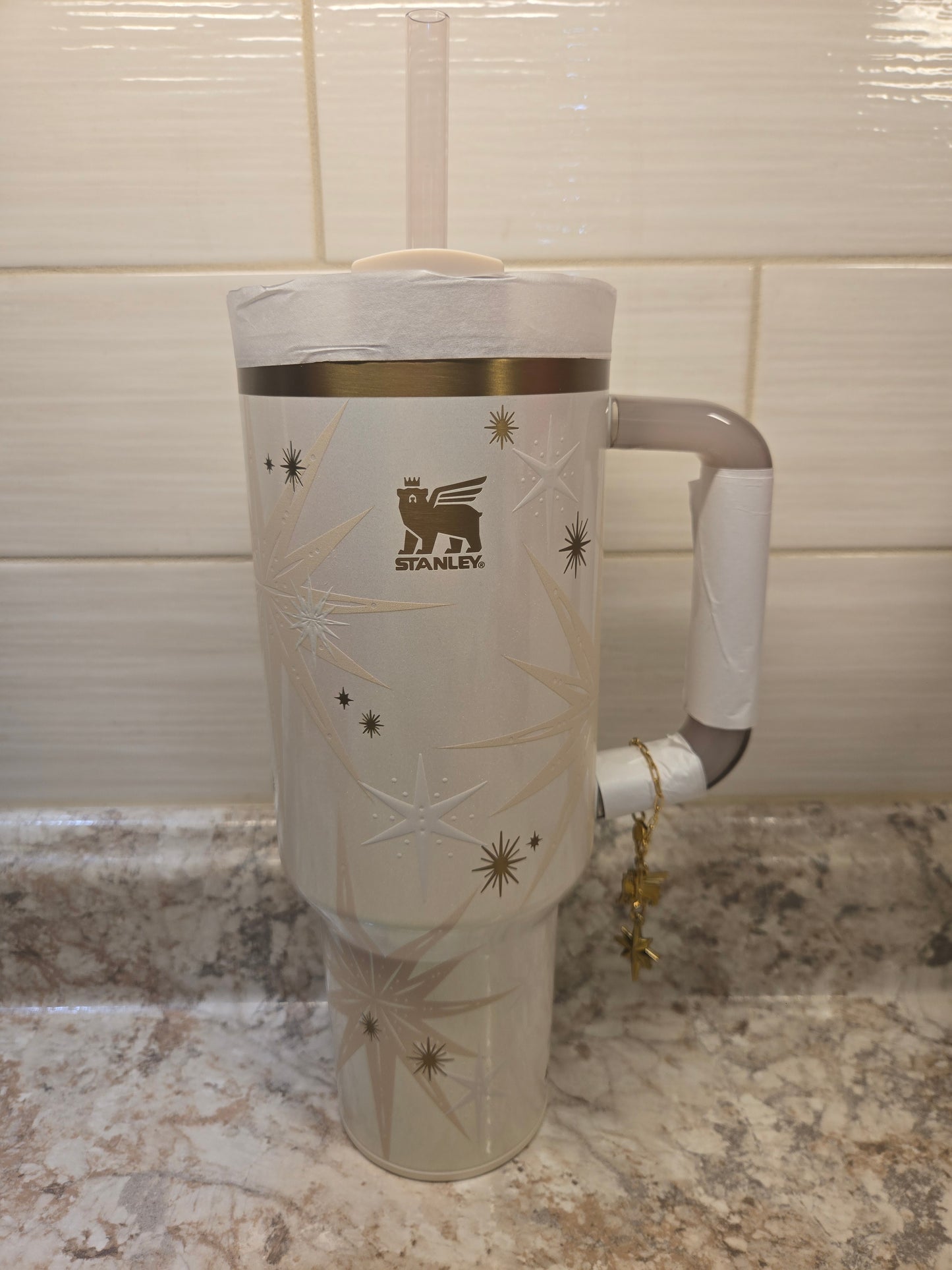 $150 Lotto's, $100 gift cards, Starlight Stanley, Green Lululemon slin ...